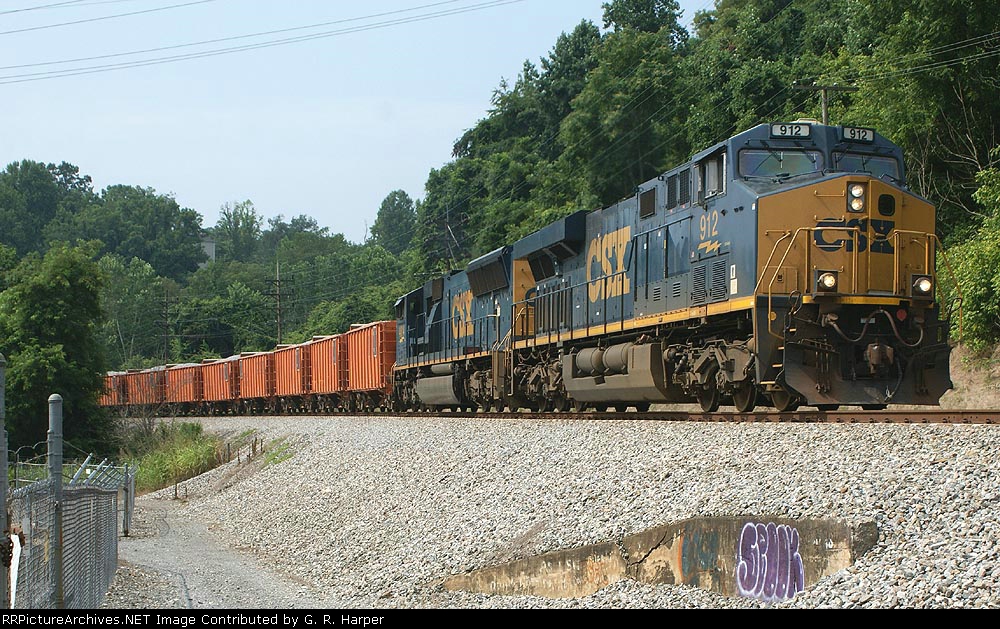 334 - CSXT 912 on a loaded westbound ballst train. W084 I think